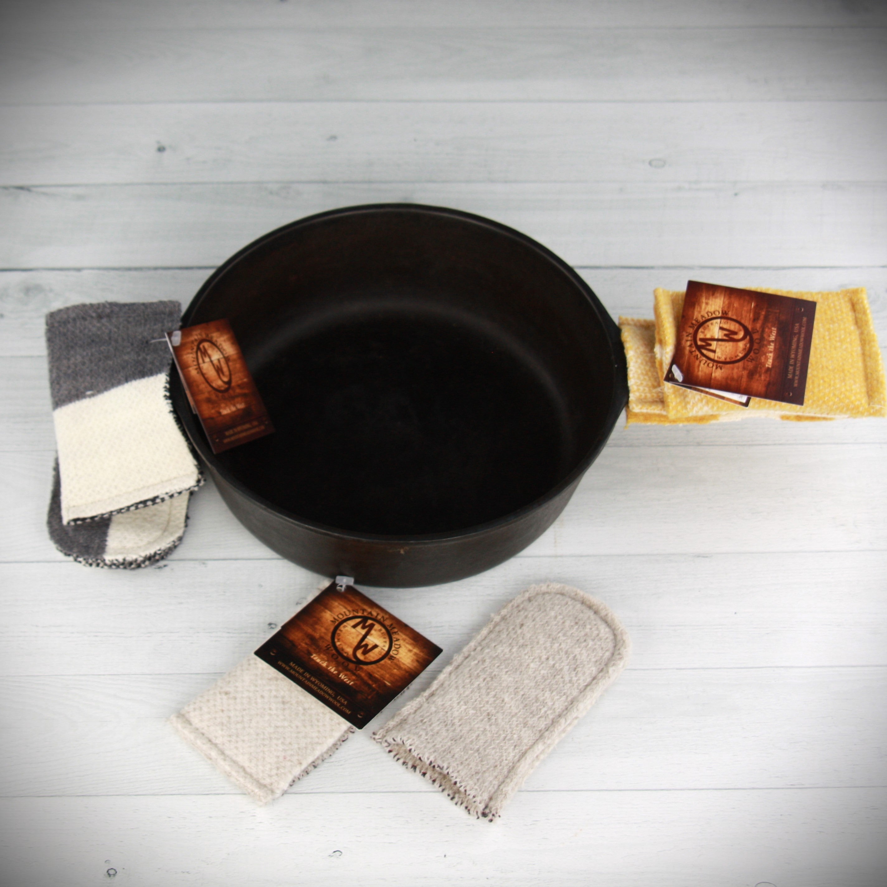 Cast Iron Pot Holder Set – Rustic Kitchen Essentials